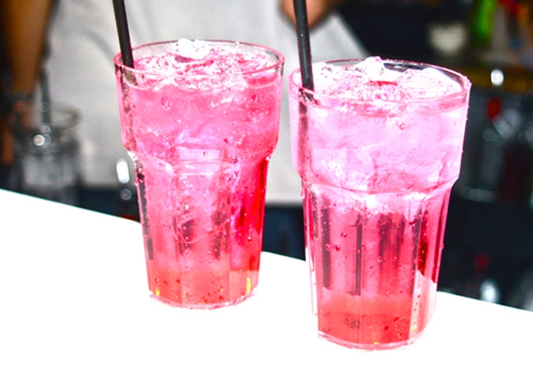 Colorful alcoholic drinks (32 Photos) - Badchix Magazine