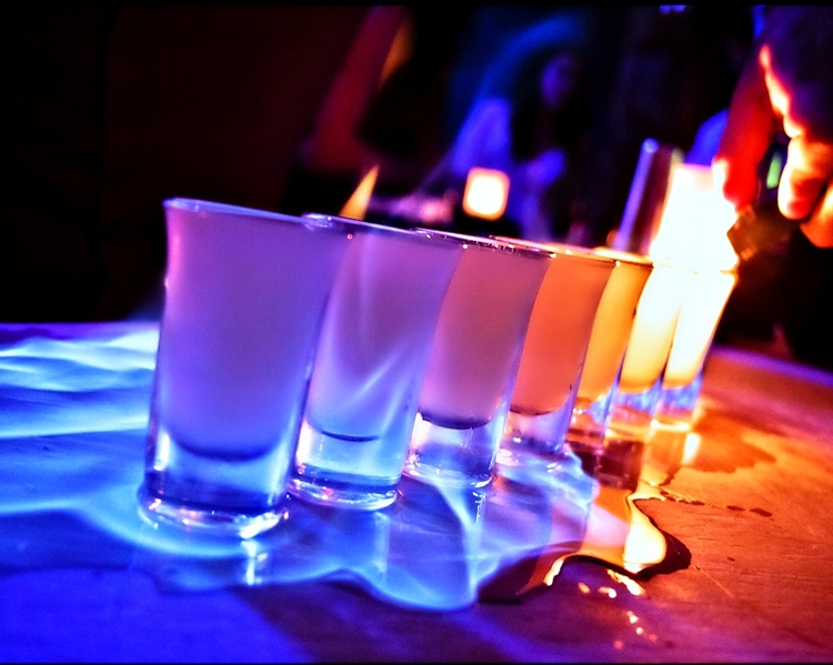 Colorful alcoholic drinks (32 Photos) - Badchix Magazine