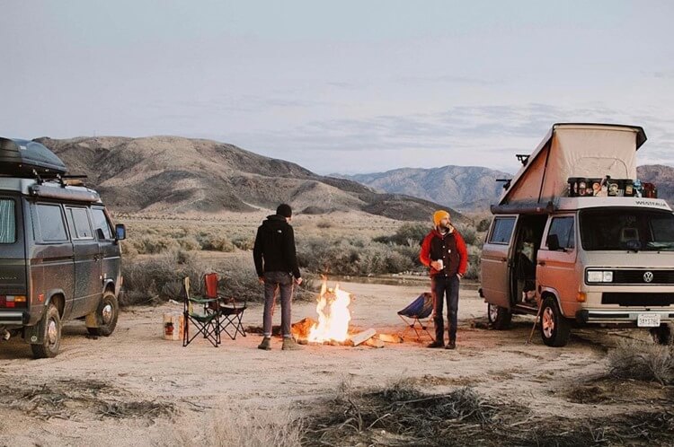 Daily Fresh Baked Randomness (33 Photos) - Badchix Magazine