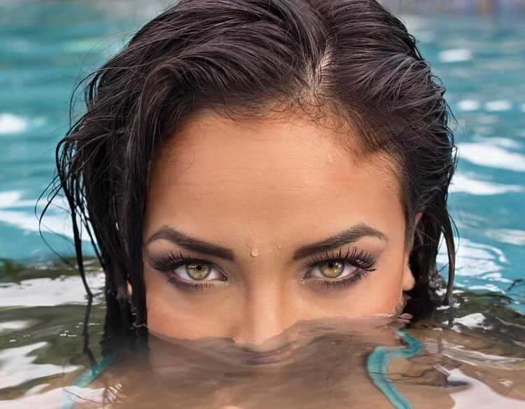 Badchix Have Beautiful Eyes (40 Photos) - Badchix Magazine